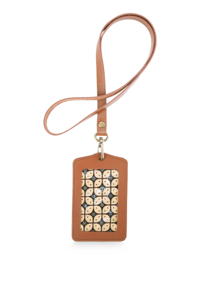 ID Card in Brown – Adisher Leather